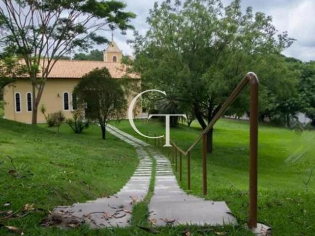 Terreno à Venda Condomínio Campos Santo Antônio