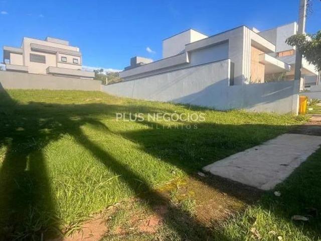 Terreno à venda Condomínio Chácara Ondina 300 metros Zona Leste