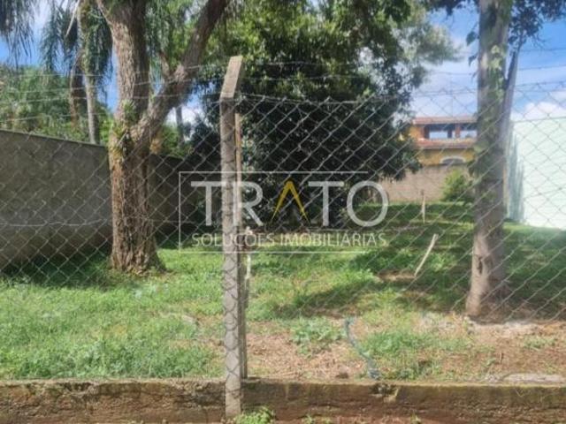 Terreno à venda condomínio fechado Shangrilá