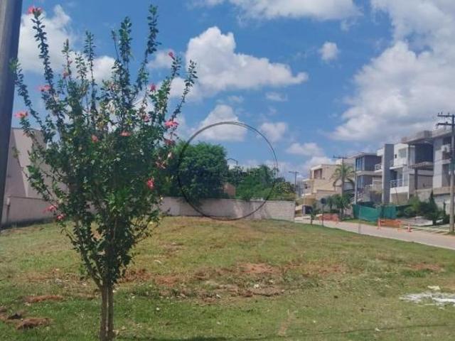 Terreno à venda condomínio Figueira Garden Atibaia