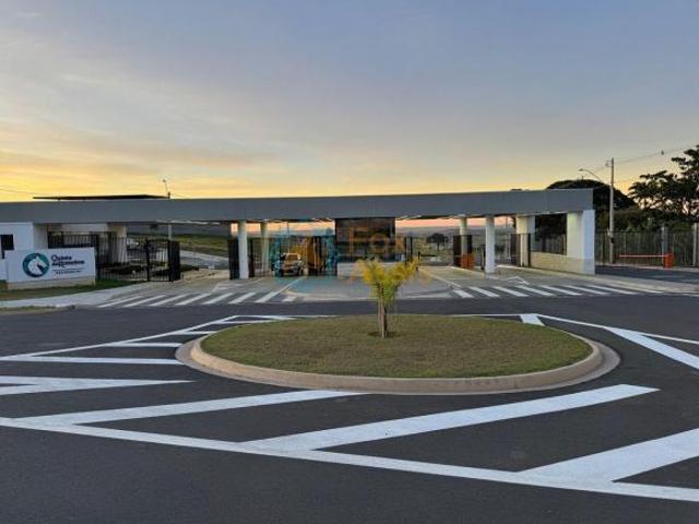 Terreno á venda Condomínio Quinta Dos Romeiros