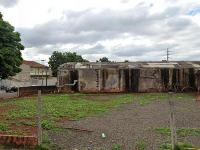 TERRENO A VENDA CENTRO