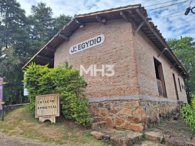 Terreno à venda, cerca de 1.985m², declive, com vista no Morada das Nascentes, J