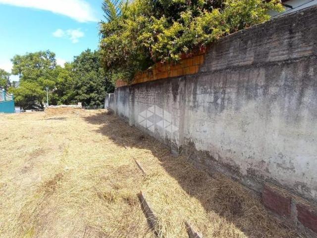 Terreno à Venda a meia quadra da Bento Gonçalves