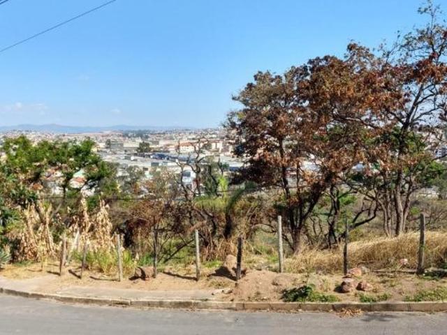 Terreno à venda Arvoredo 2ª Seção