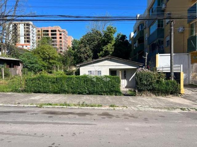 Terreno à venda Bairro Fátima, Santa Maria