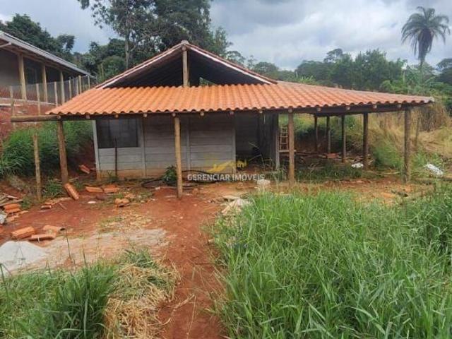Terreno á Venda de 1000 m², com Casa pré moldada em Término de Construção em Itatiaiuçu!