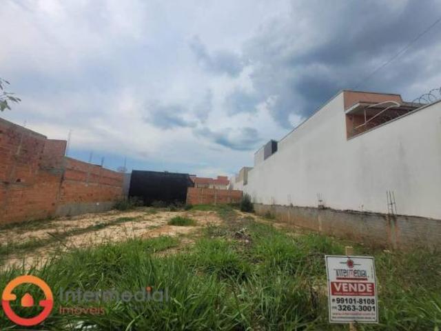 Terreno à venda de 200 m² em excelente localização
