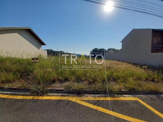 Terreno à venda de 300 metros topografia plana em Valinhos
