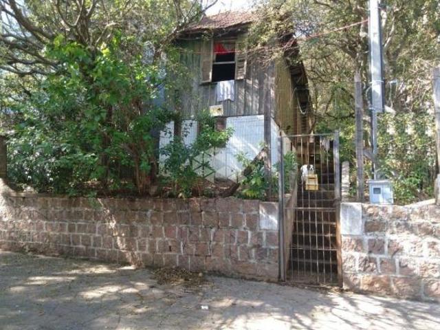 Terreno à venda de 325,60m² no bairro Petrópolis