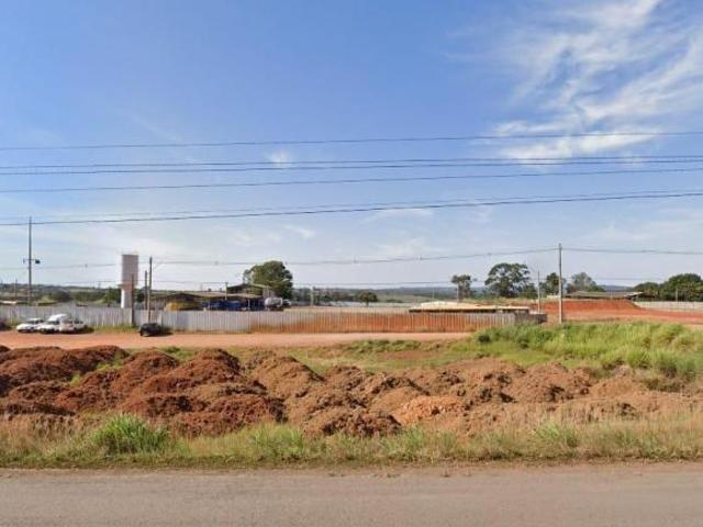 Terreno à venda de 40.000m², 4 lotes de 10.000m² cada, próximo ao Estádio, ideal para comércio, ser