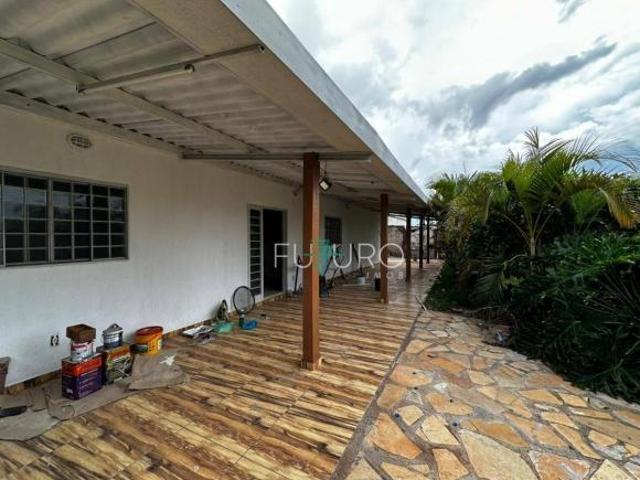 Terreno à venda de 690 m² com casa de 148 m² por R$ 800.000 Jardim Botânico Brasília/DF