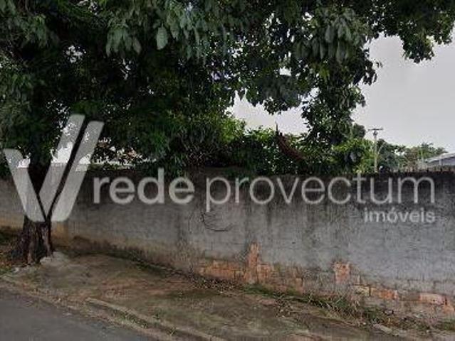 Terreno à venda de esquina, no Jardim Alto da Barra, próximo a Escola Americana