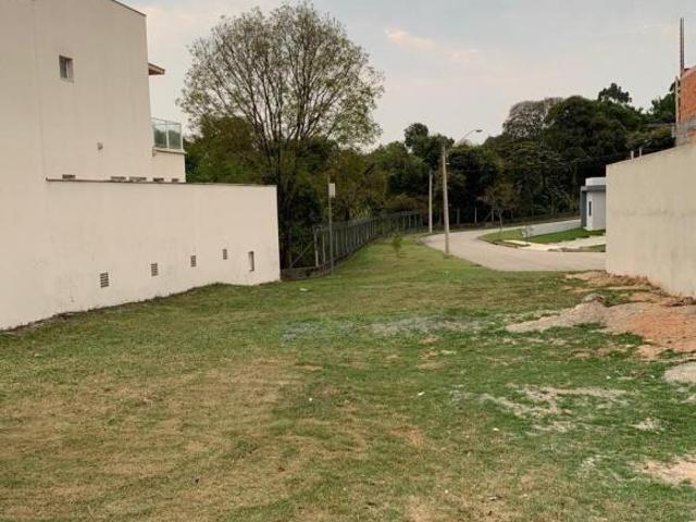 Terreno a venda e Condomínio Villagio de Capri