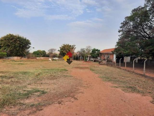 terreno á venda e para aluguel em Chácara Bela Vista