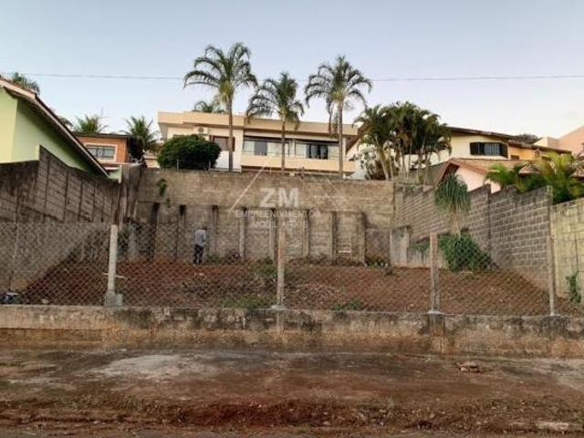 terreno á venda e para aluguel em Jardim das Paineiras