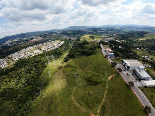 Terreno à venda e para alugar em Santana de Parnaíba, Alphaville