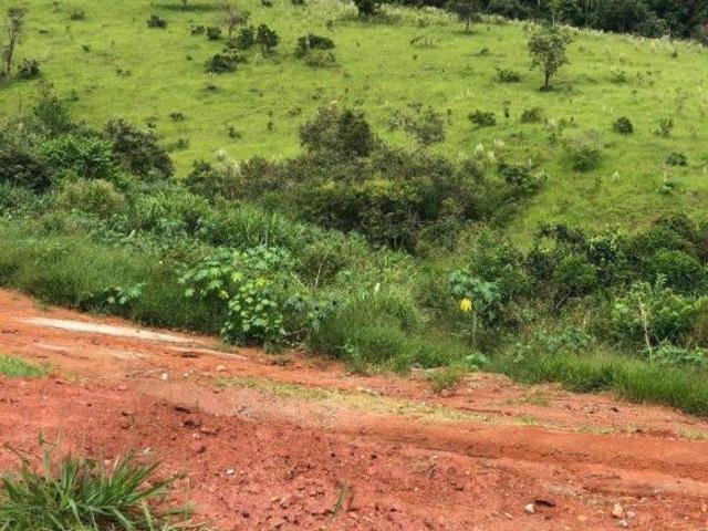 Terreno à venda em Cotia