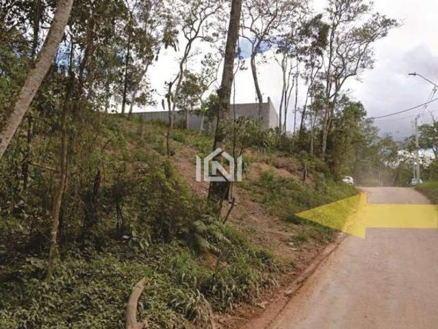 Terreno à venda em Cotia