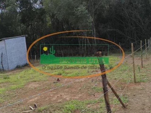 Terreno à venda em Colônia do Marçal
