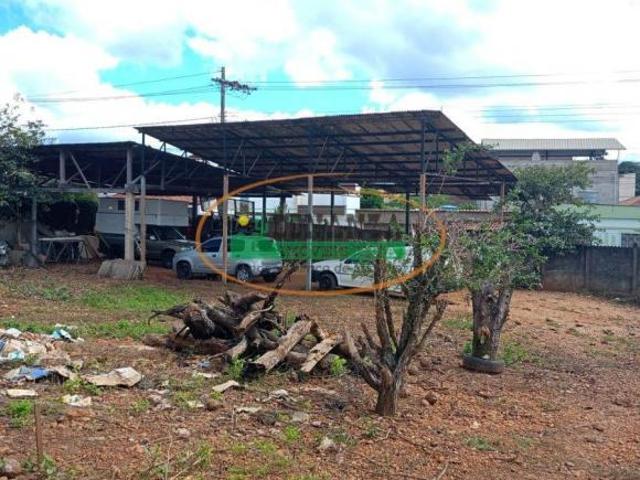 Terreno à venda em Colônia do Marçal