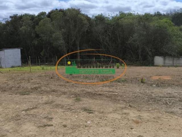 Terreno à venda em Colônia do Marçal