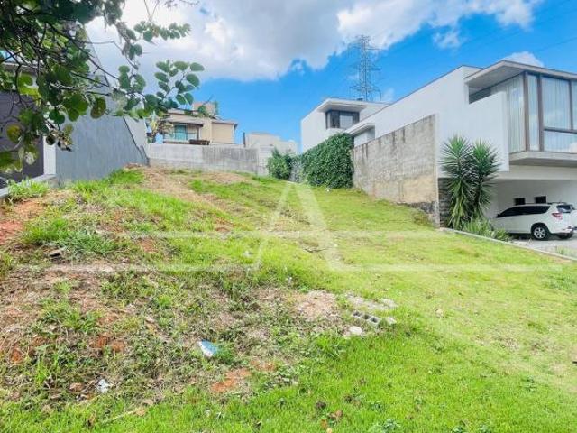 Terreno à venda em Condomínio Vale das Águas