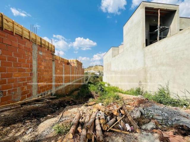 Terreno à venda em Condomínio Villa Verde Bragança