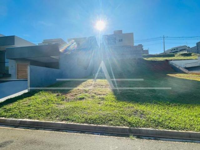 Terreno à venda em Condomínio Villa Real de Bragança