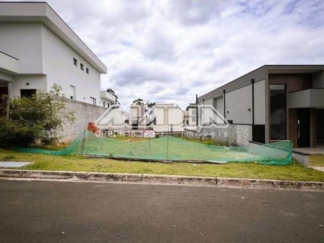terreno à venda em Condomínio Vita Verdi