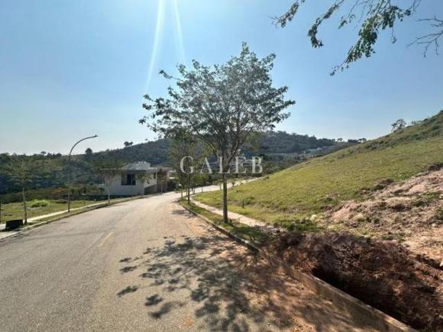 Terreno à venda em condomínio Alto Padrão em Atibaia SP, 726m²