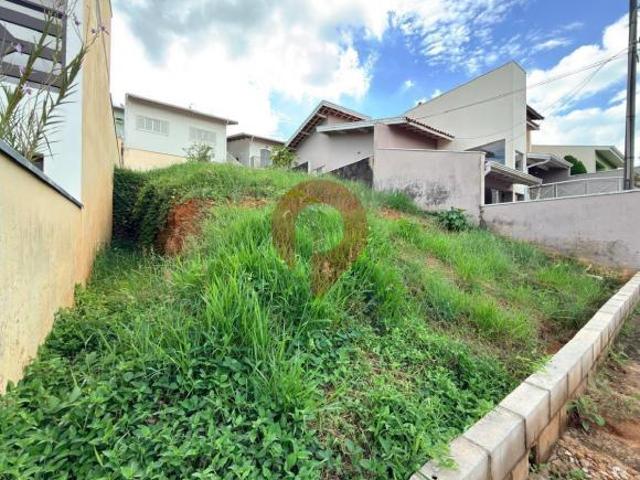 Terreno a venda em Condomínio de Valinhos