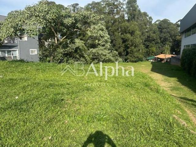 Terreno à venda em condomínio de luxo em Barueri SP, bairro Residencial Tamboré, com 2.200,00 m² de
