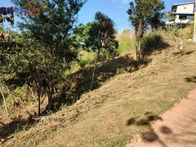 Terreno à Venda em condomínio fechado no bairro dos Freitas com 2500 metros