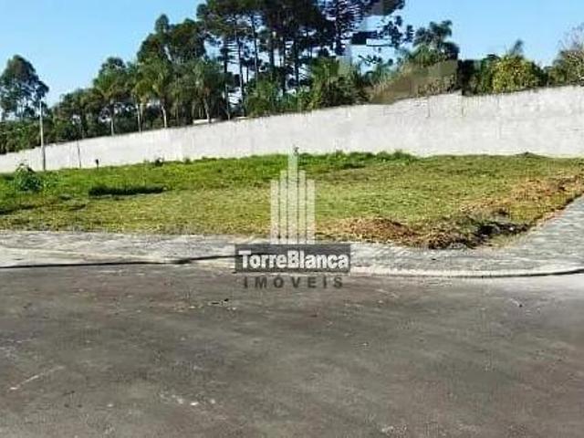 Terreno à Venda em Condomínio Fechado, com Área de Lazer Completa e Portaria 24h