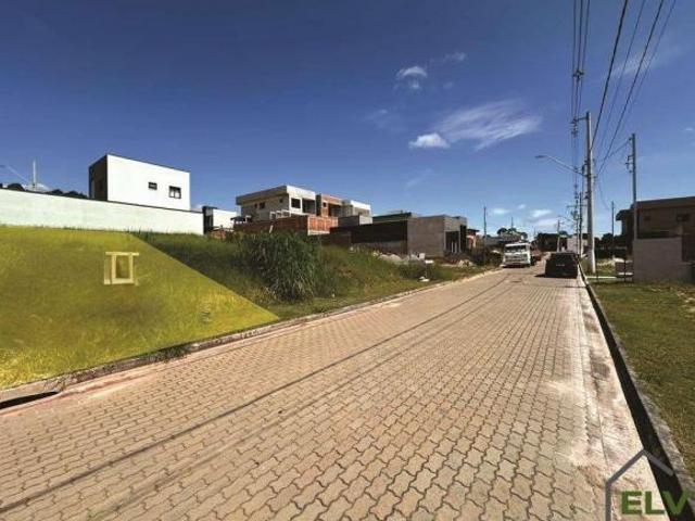 Terreno à Venda em Condomínio Fechado em Cotia Lago dos Pássaros, 200m²