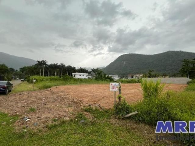Terreno à venda em condomínio fechado. Praia da Mococa em Caraguatatuba. Condomínio Mar verde II