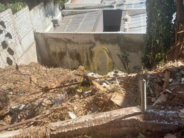 TERRENO A VENDA EM CONDOMÍNIO FECHADO