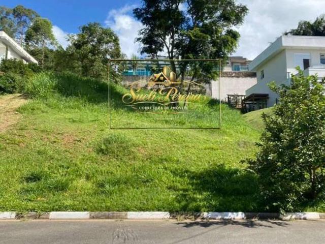 Terreno à Venda em Condomínio na Granja Viana com 700 m² e Linda Vista