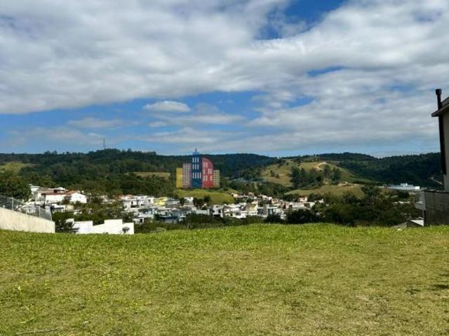 Terreno à venda em condomínio no bairro Suru, Santana de Parnaíba SP, com 488,82 m² de área. Confira