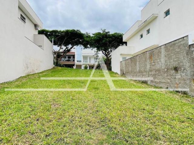 Terreno à venda em Condomínio Residencial Euroville