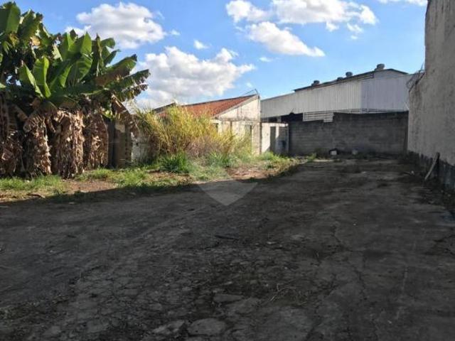 Terreno à venda em Caxingui SP