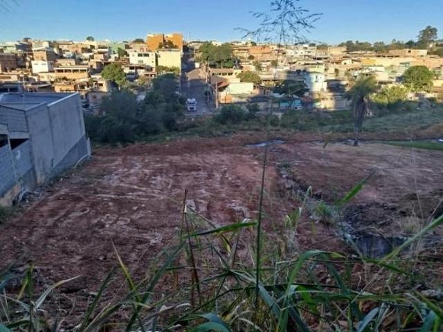 Terreno à venda em Cabral