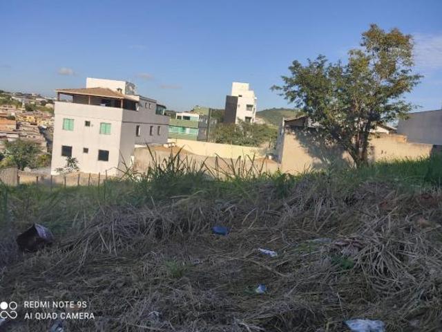 Terreno à venda em Cabral