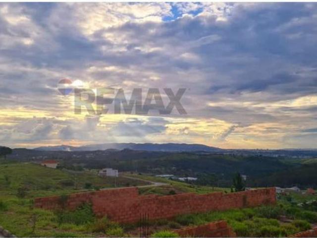 Terreno à Venda em Campo Limpo Paulista | 250 m² | Vista Panorâmica | Aceita Financiamento