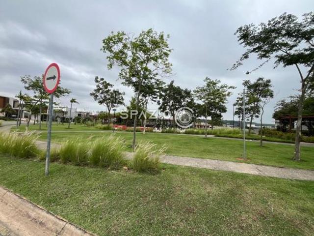 Terreno à venda em Campinas, Loteamento Residencial Arborais, com 787m2 Residenc