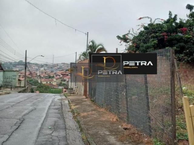 Terreno à venda em Canadá