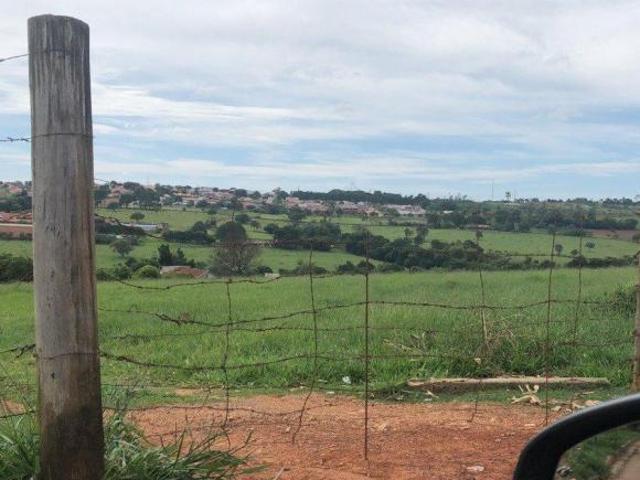 Terreno à venda em Capela do Alto