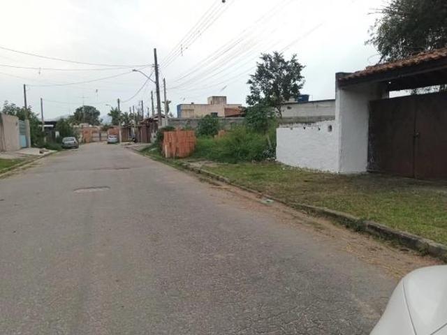 Terreno a Venda em Caraguatatuba
