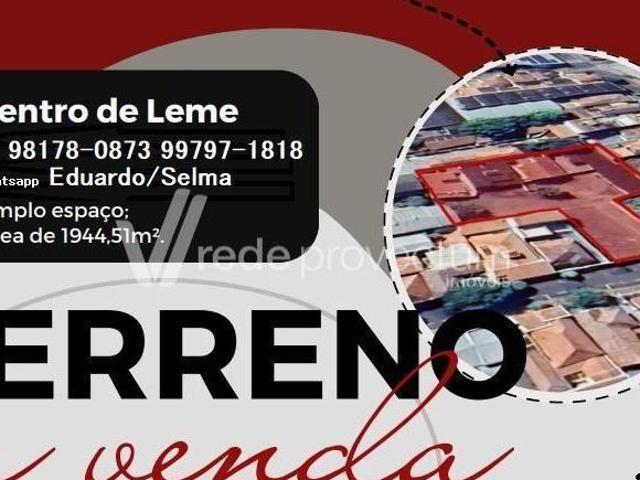 terreno à venda em Centro